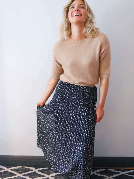 Selina Skirt Navy – No1 George Street